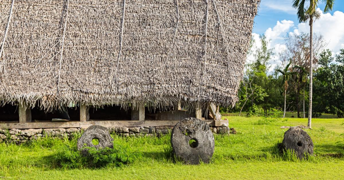 10 unique currencies around the world